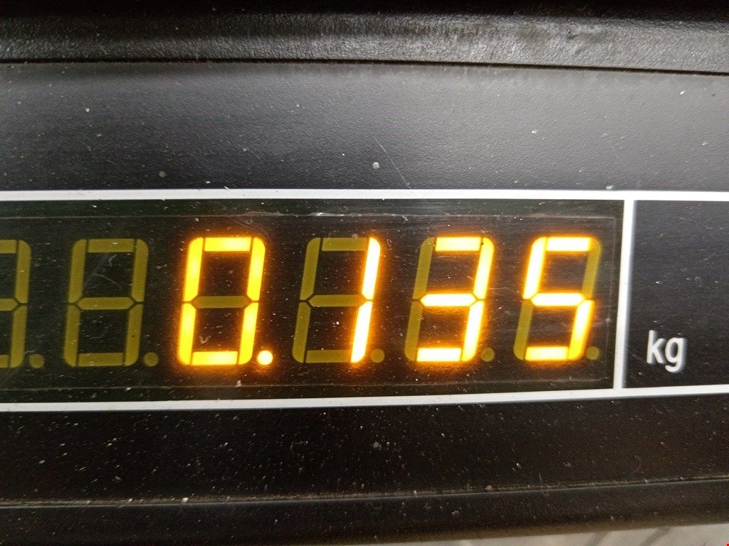 Фонарь дополнительный тормозной (стоп-сигнал) / 2056582 993736 4676741 для Chrysler Voyager 3 (с пробегом)