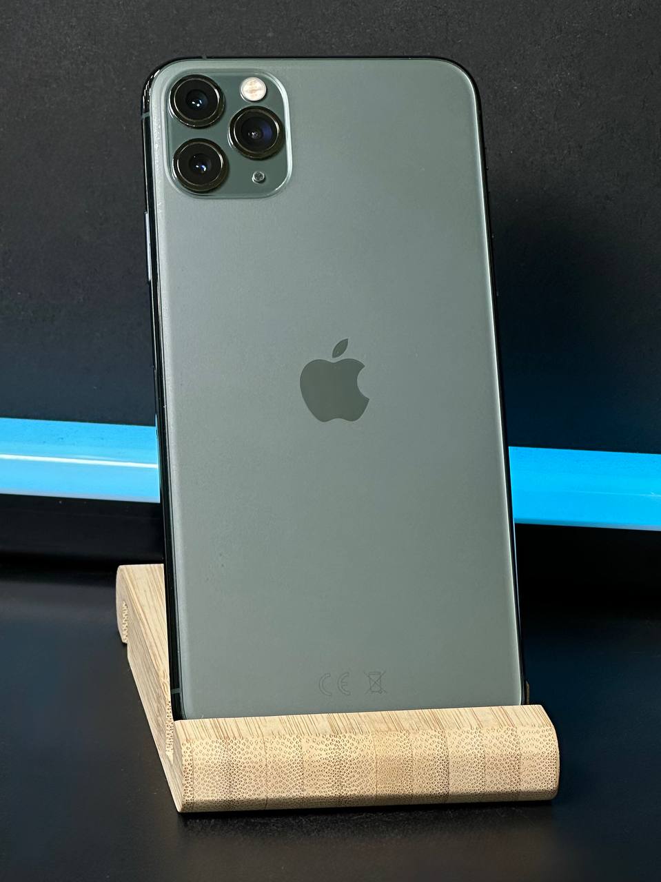 Смартфон Apple iPhone 11 Pro Max, 256 ГБ, nano-SIM + eSIM, зеленый