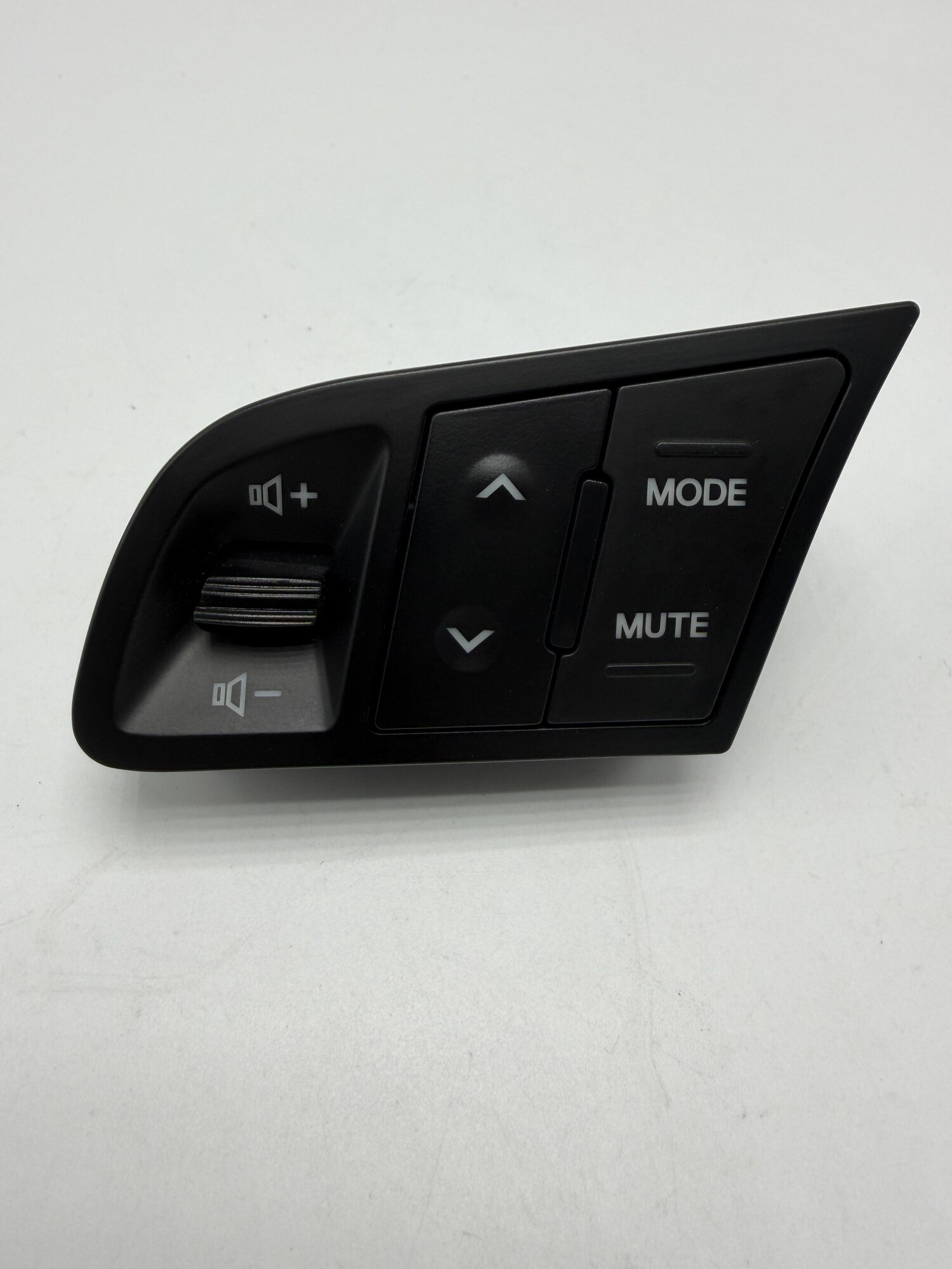 Ручка на руль For kia soul 08-12 967002K000WK 96700-2K000WK