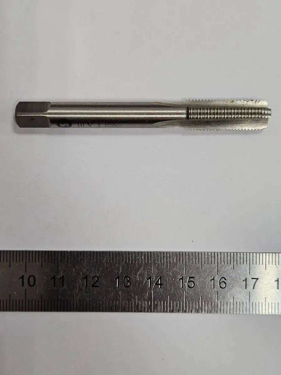 Метчик вентильный 9,6х1,000 (10V1, 24 нитки/дюйм)