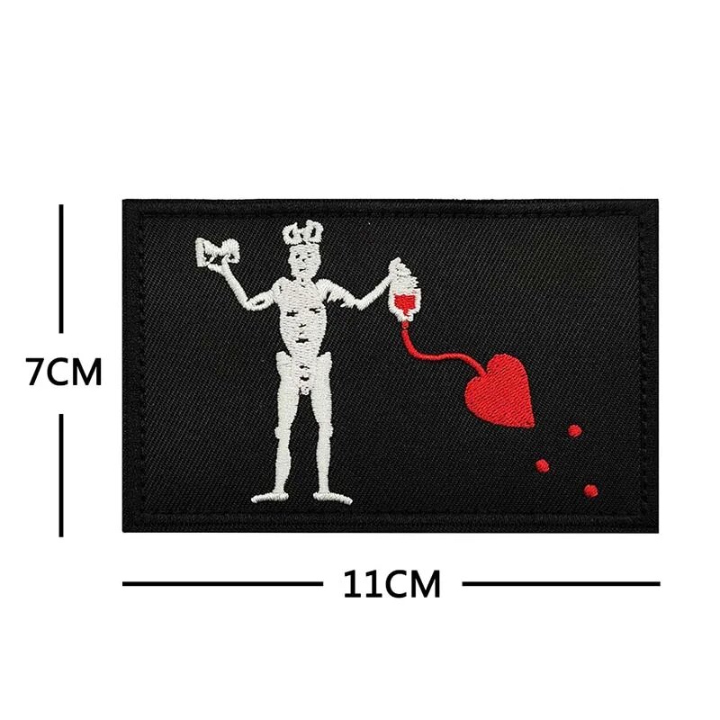 Тактическая липучка с пиратским флагом BlackBeard V01162- bottle11X7CM