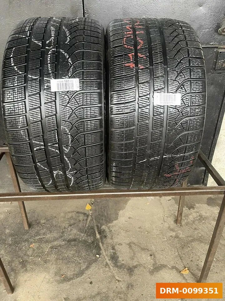 Комплект (2 шт) зимних БУ шин Pirelli P Zero Winter 305/30 R21 40% износ 8390263668