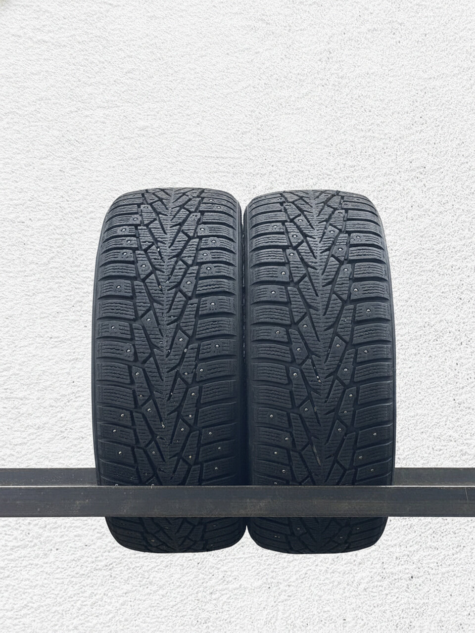 Зимние шины шипованные Nokian Tyres Nordman 7 205/50 R17 25% износ TSB056034