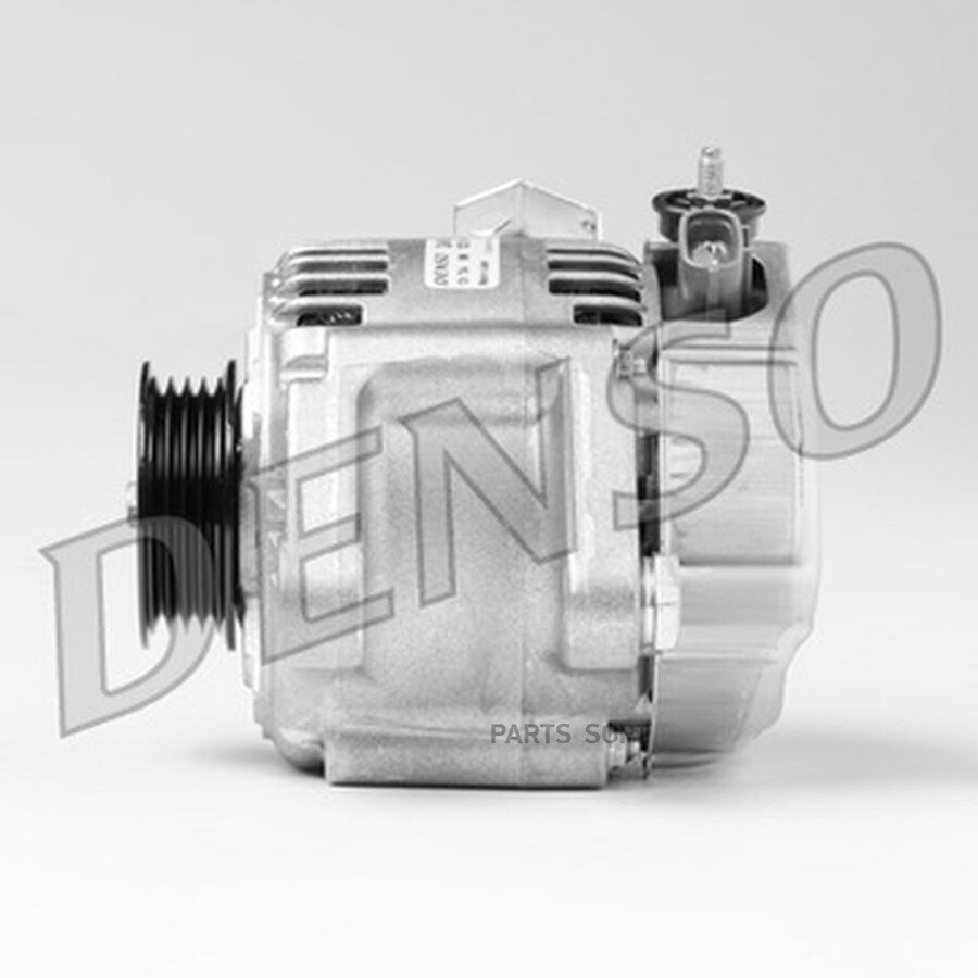 Генератор 14V 70A от официального дистрибьютора, DENSO, артикул DAN966