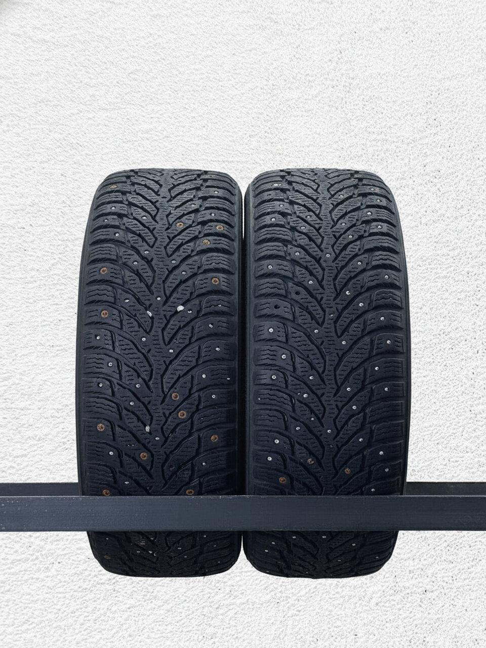Комплект (2 шт) зимних БУ шин шипованные Nokian Tyres Hakkapeliitta 9 205/55 R16 30% износ TSB055142