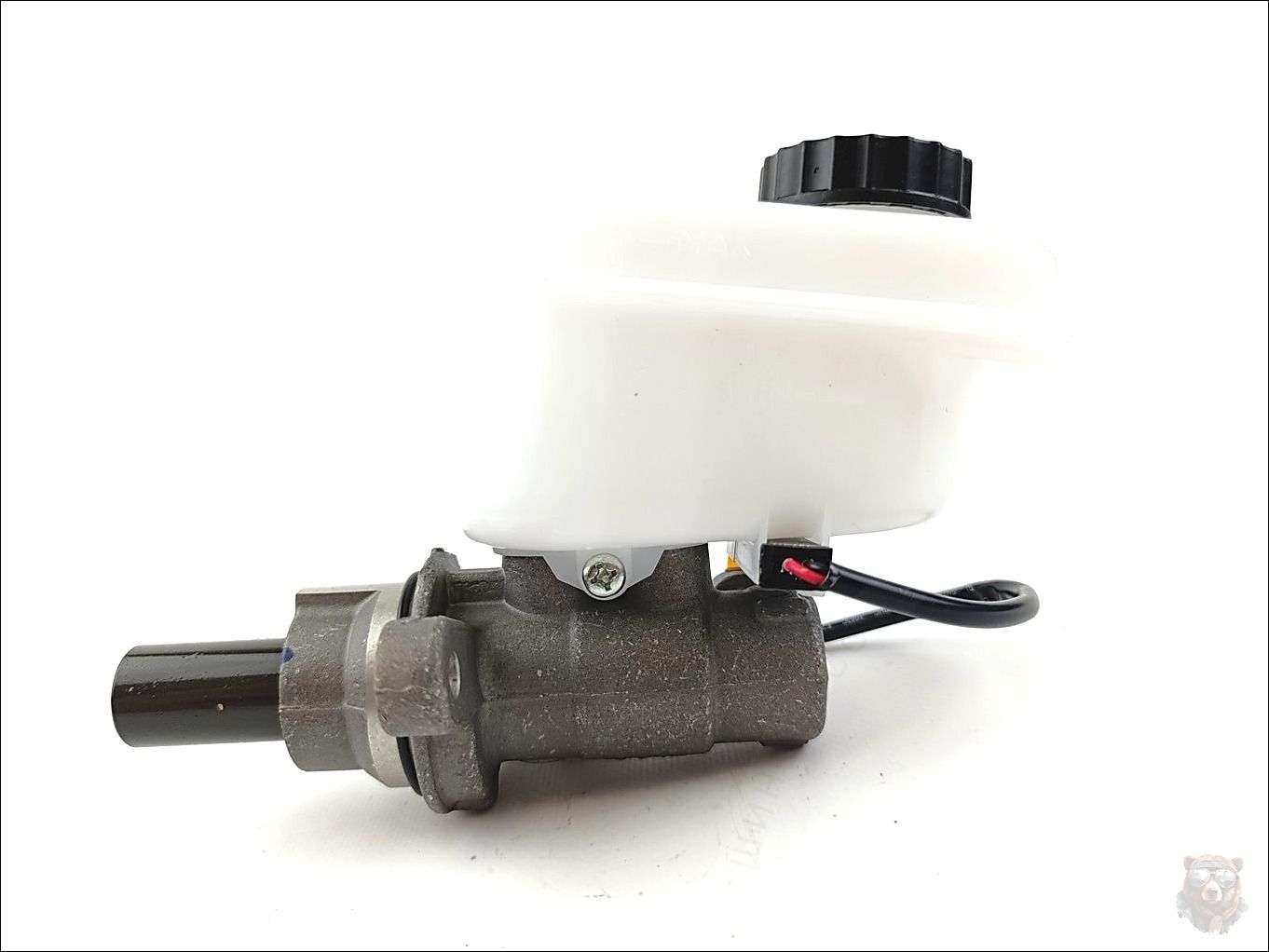 Цилиндр главный тормозной с бачком дизель для Great Wall Hover H3, H5 / 3505100XK02XA