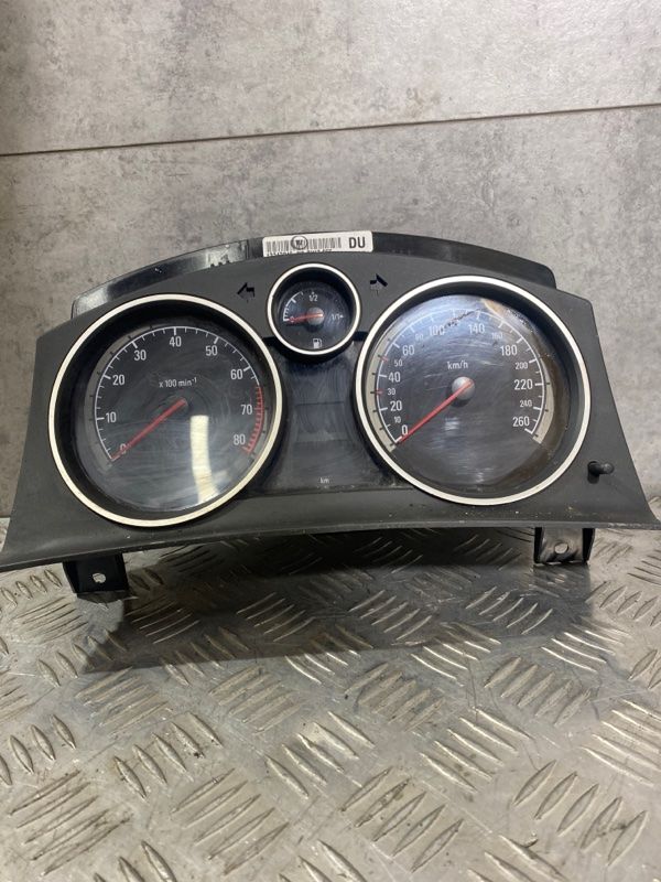 Панель приборов Opel Zafira B 13243045 Б/У с пробегом