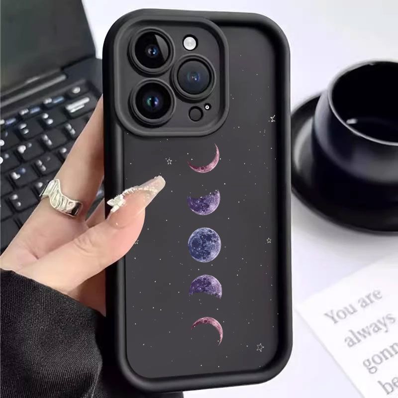 Чехол на Айфон 13 / IPHONE 13 чёрный с дизайном Лунные фазы, силиконовый антиударный