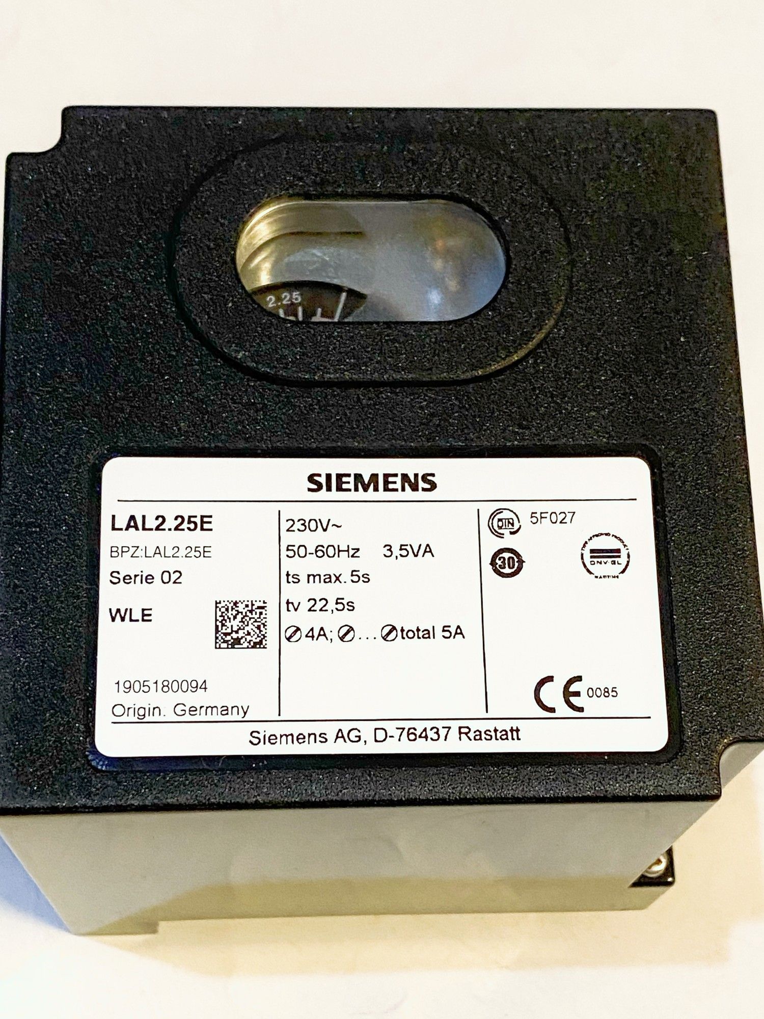Блок управления горением Siemens LAL2.25E для жидкотопливных распылительных горелок