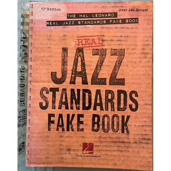 The Hal Leonard Real Jazz Standards Fake Book: C Edition，Reprinted paperback book