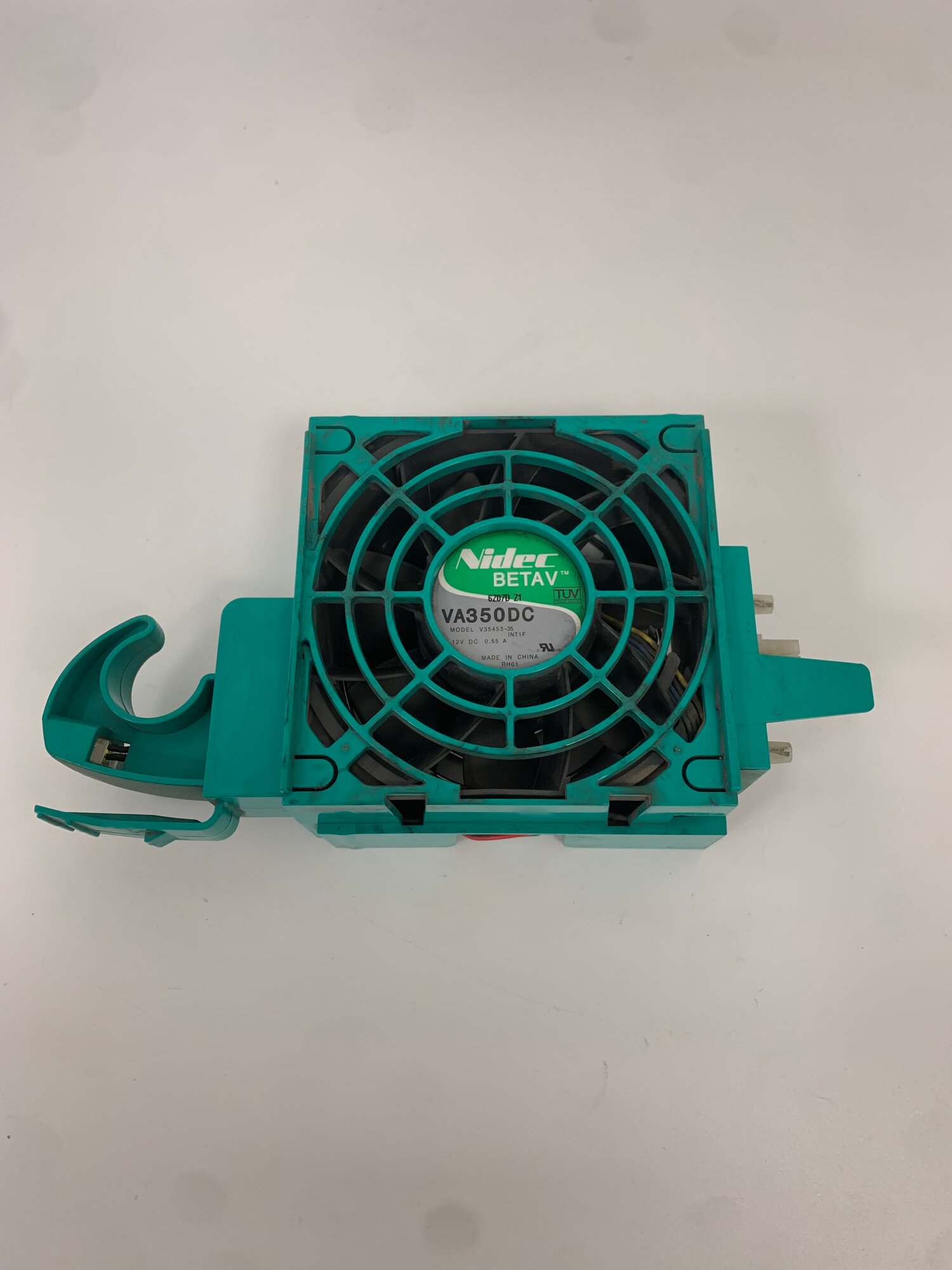 Высокопроизводительный серверный вентилятор Nidec Beta V VA350DC (V35453-35) 92 мм, 12V 0.55A, в бирюзовом картридже горячей замены