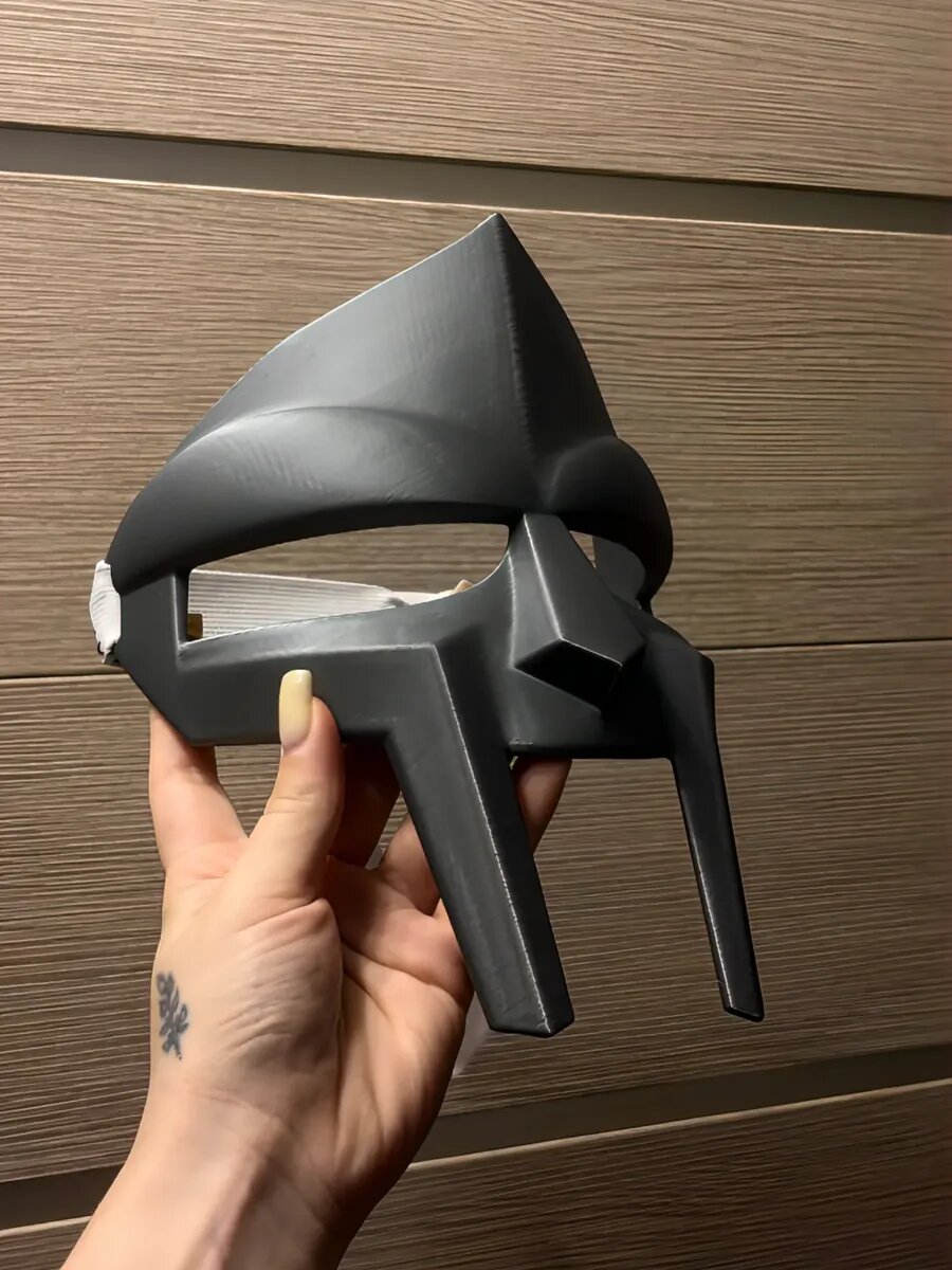 Косплей‑маска MF DOOM по мотивам «Гладиатора»: эффектный дизайн, удобная посадка. — фото 1