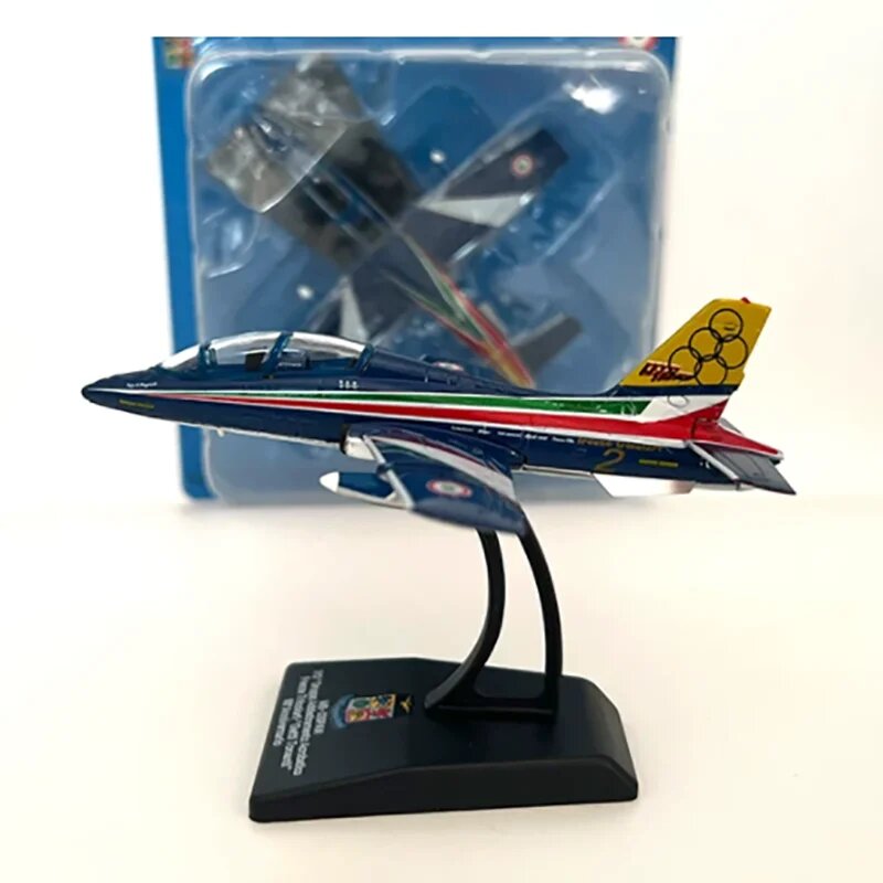 Статическая модель самолетов WELLY G-91Y и MB-339PAN 1/100 B