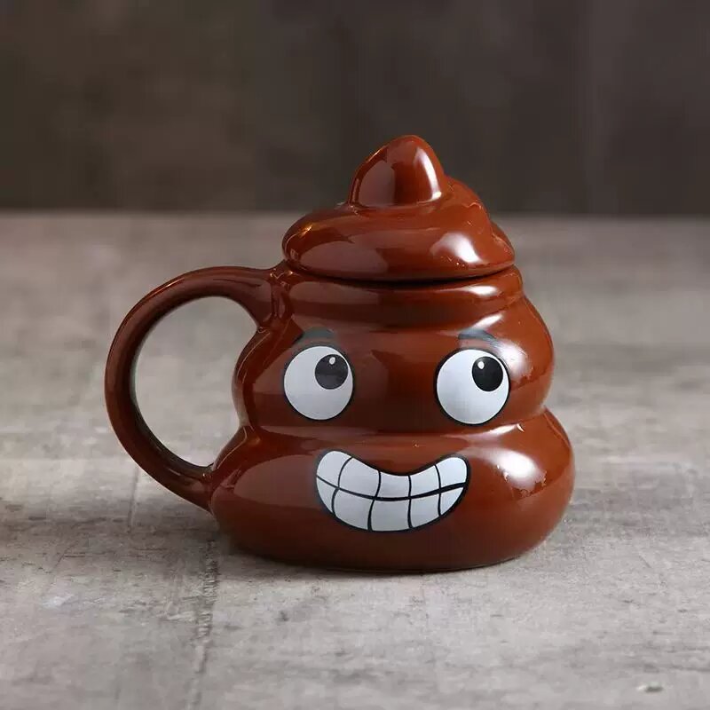 Игровая керамическая кружка с улыбающимся дизайном в форме помета, с крышкой, объем 480 мл, забавный подарок на любой