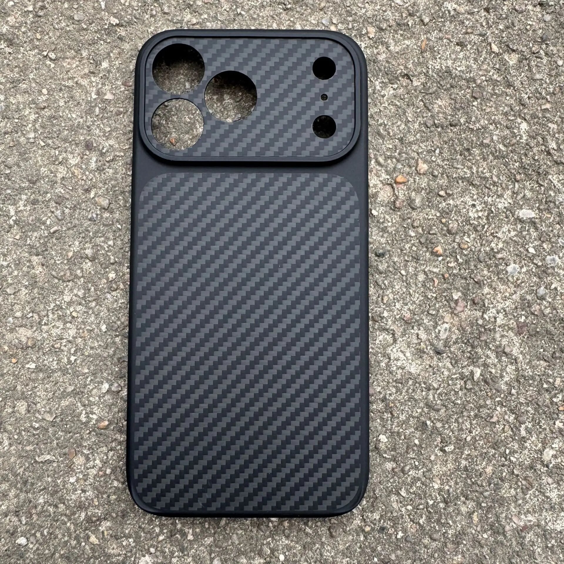Чехол iPhone17 Про Макс Real aramid fiber TPU Black