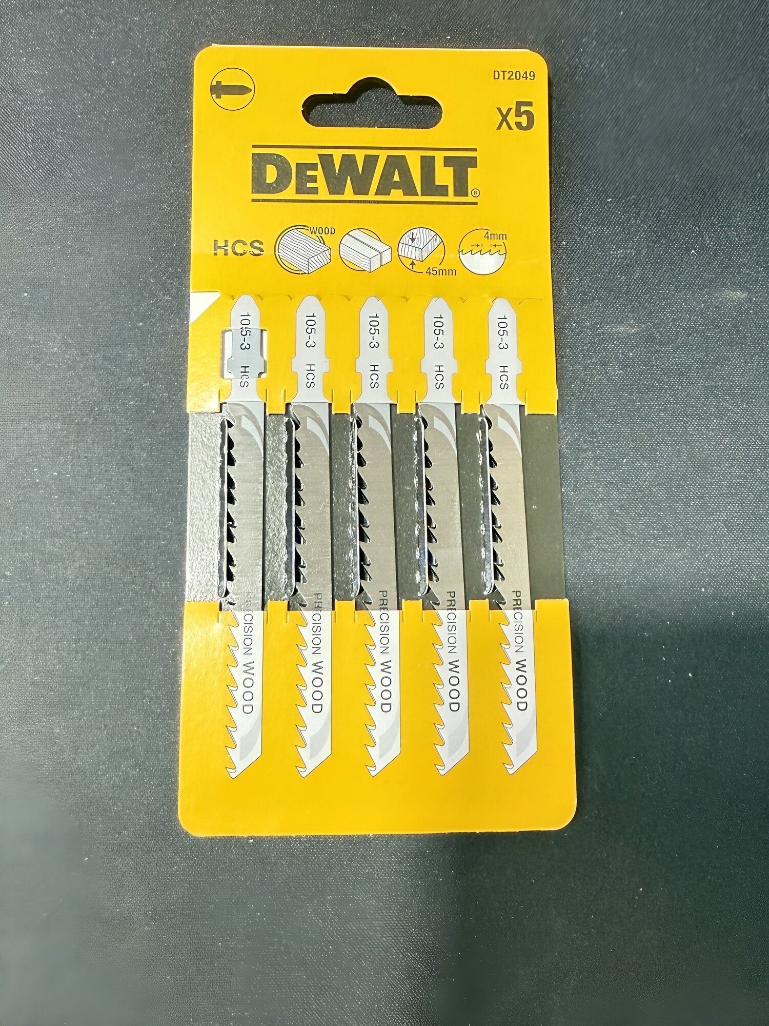 Пилка для лобзика DEWALT DT2049, по дереву из высокоуглеродистой стали, HCS, 100 x 70 x 4.0 x 60 мм, T244D, 5 шт.