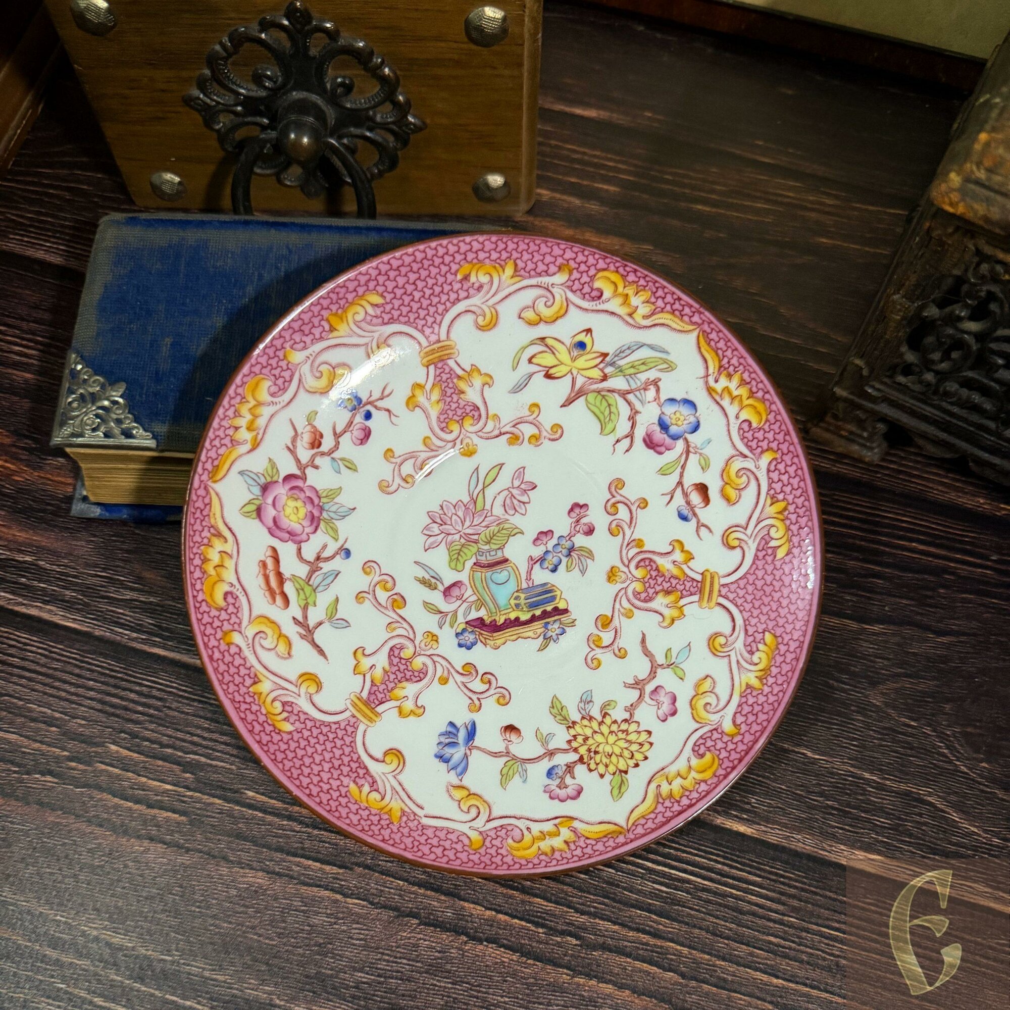 Старинное блюдце французской мануфактуры Sarreguemines серии Vase chinois