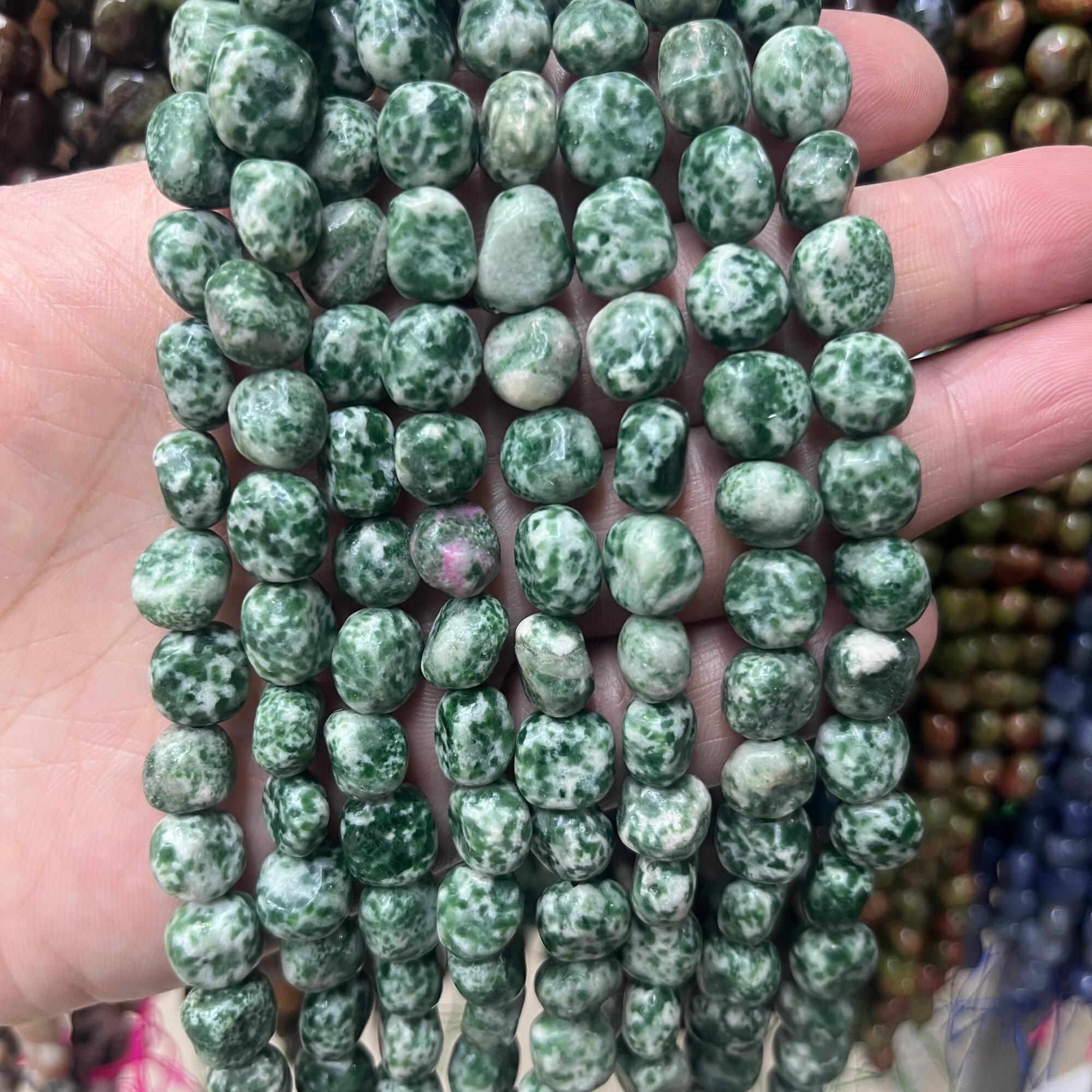 Бусины из зеленого жадеита, 7.5 дюймов