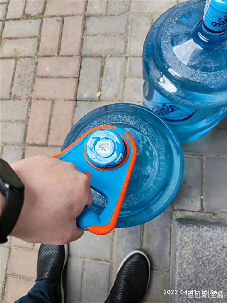 Удобная ручка для переноски 19л бутылей с питьевой водой, подъемное приспособление для водяных баллонов, бытовой захват для транспортировки больших бутылей с водой