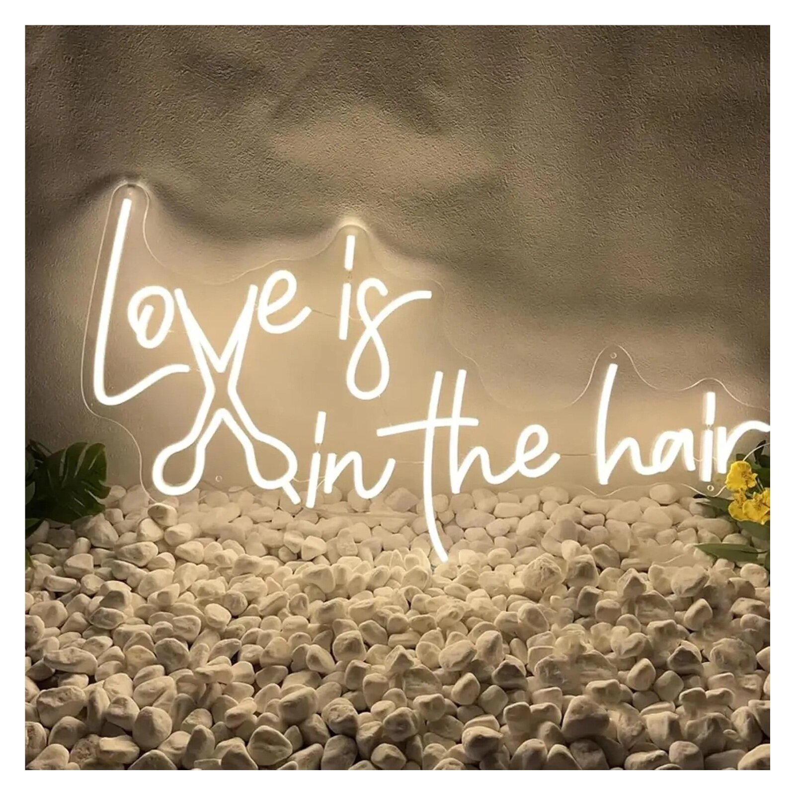 "Love Is In The Hair" Неоновая Вывеска 48X30cm