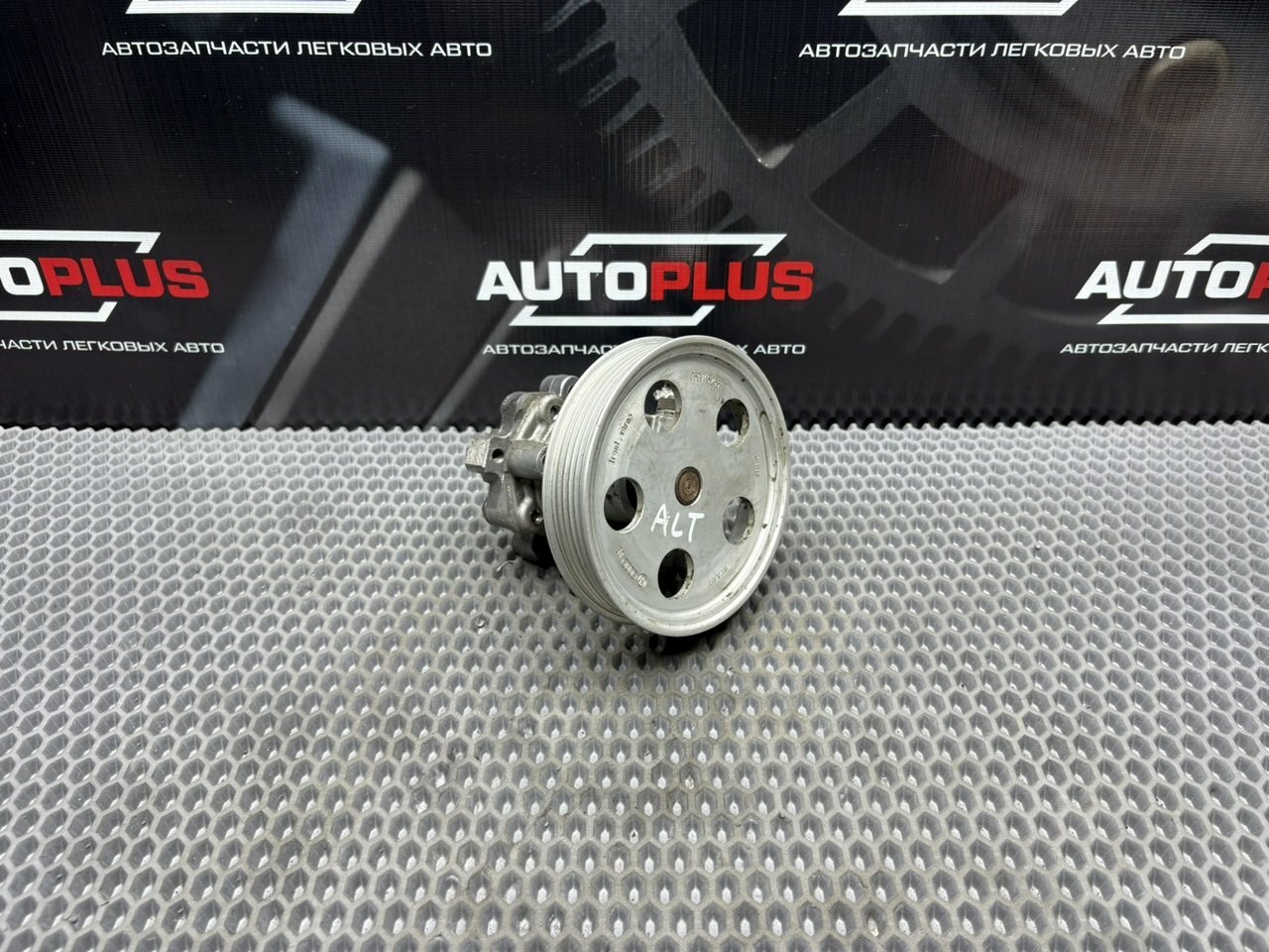 Насос гур Audi A6 (2.0 ALT) Б/У с пробегом Арт. SED145153EC