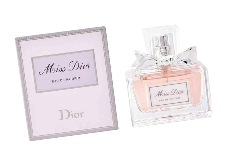 Парфюмерная вода 30 мл Miss Dior Eau De Parfum 2017 - Мисс Диор для женщин