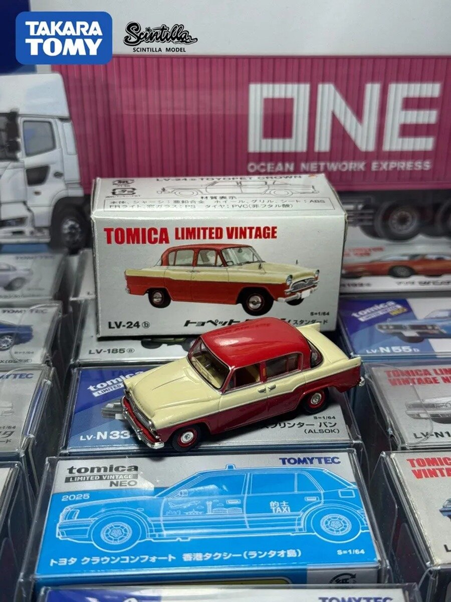 Машинка Tomytec 1/64 Tomica Limited Vintage Tomytec TLV LV-24b Toyota Crown Red Alloy Car Model Collection Gift