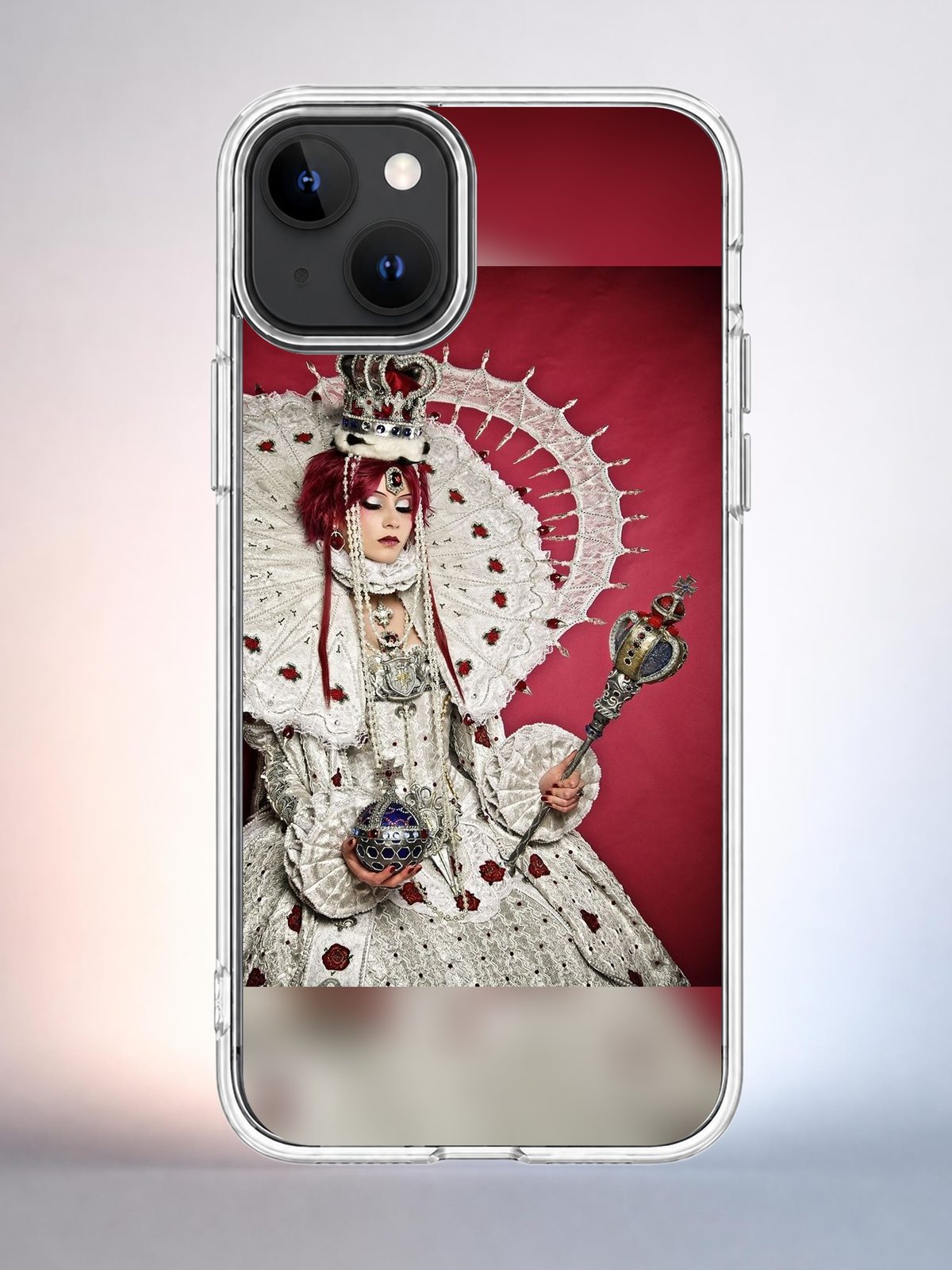 Чехол iPhone 15 Королева в Y2K Indie Sleaze