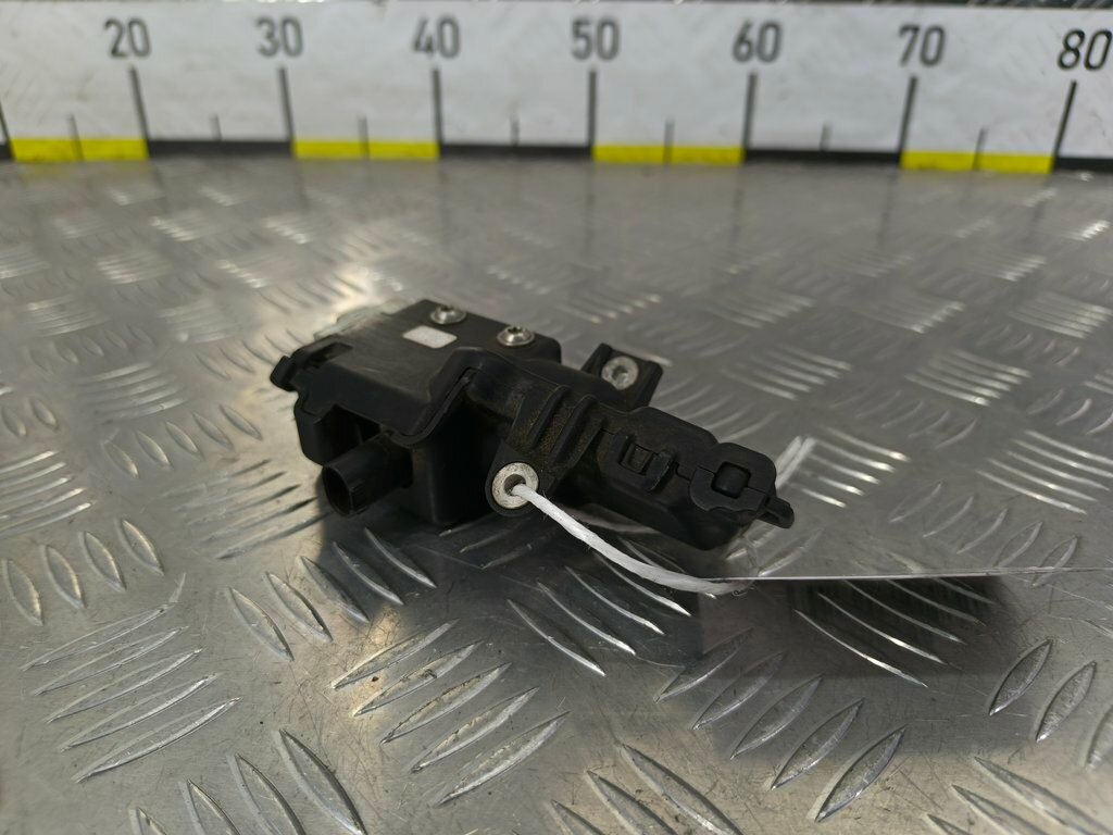 Замок бардачка (Кофра) Б/У для BMW R1200RT (2014-2018) 46547724040