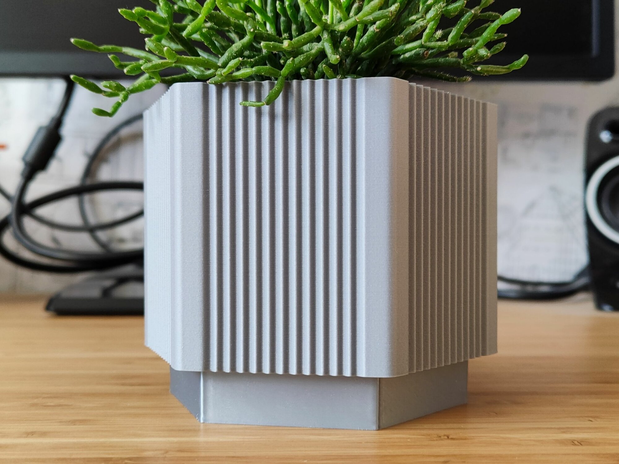 Кашпо для растений дизайнерская, 3D-печать под заказ, арт. PZ-PLANT-PR-370127