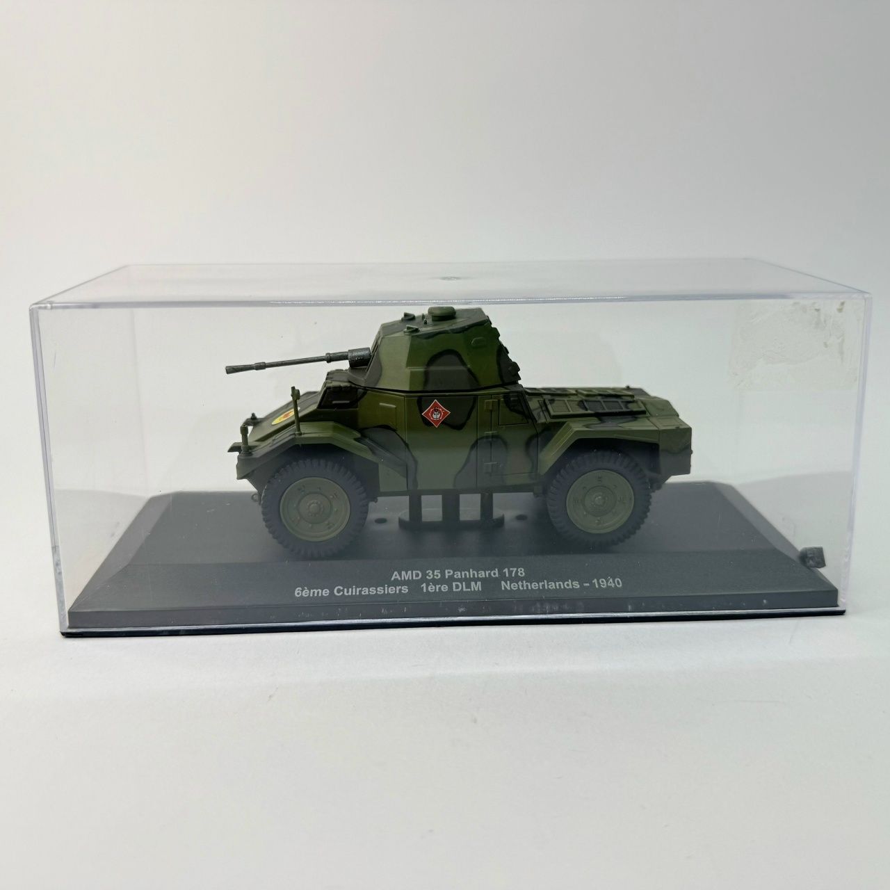 Altaya AMD 35 Panhard 178 1:43 в акриловом боксе без журнала