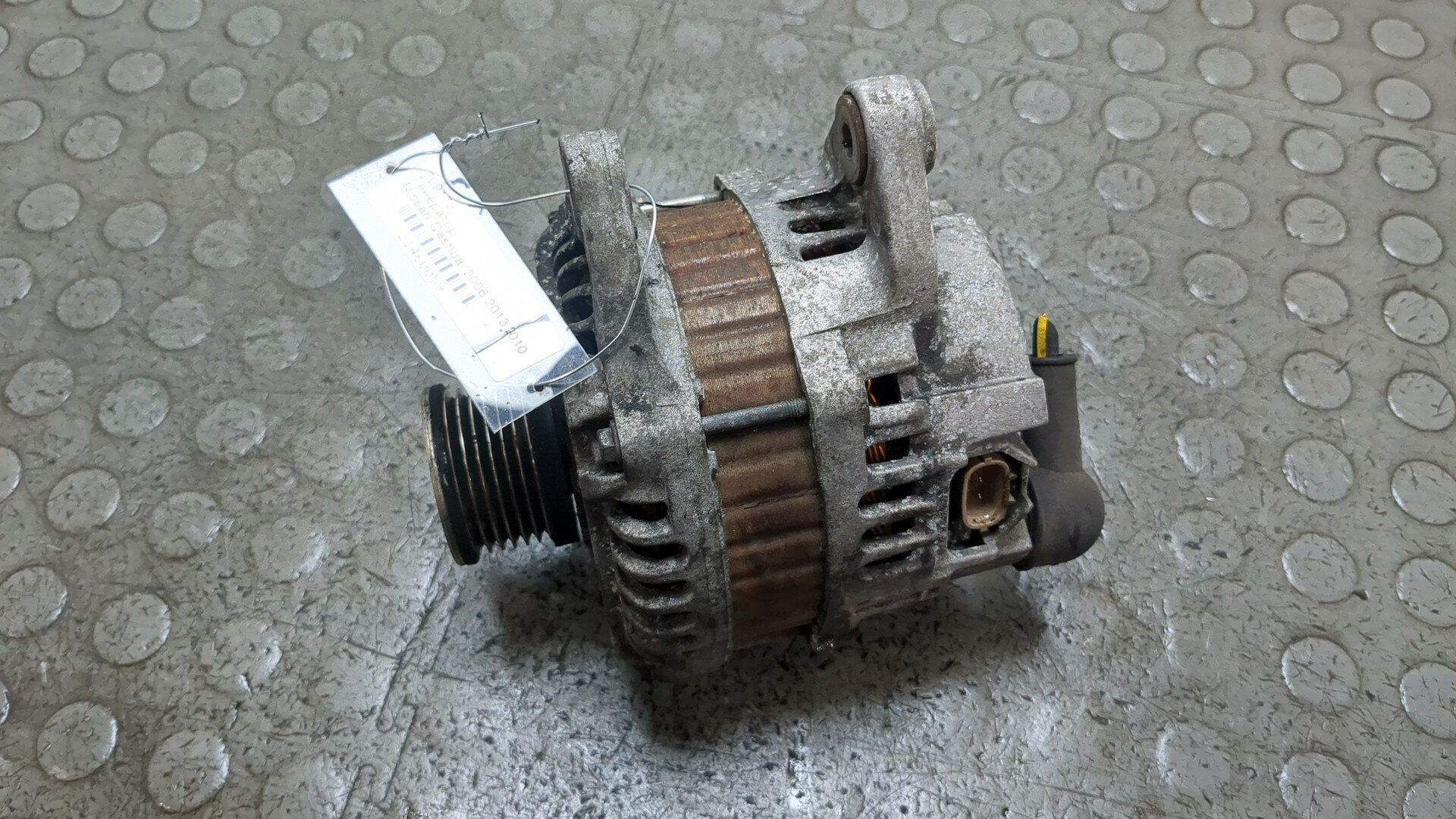 Генератор Nissan Qashqai Б/У