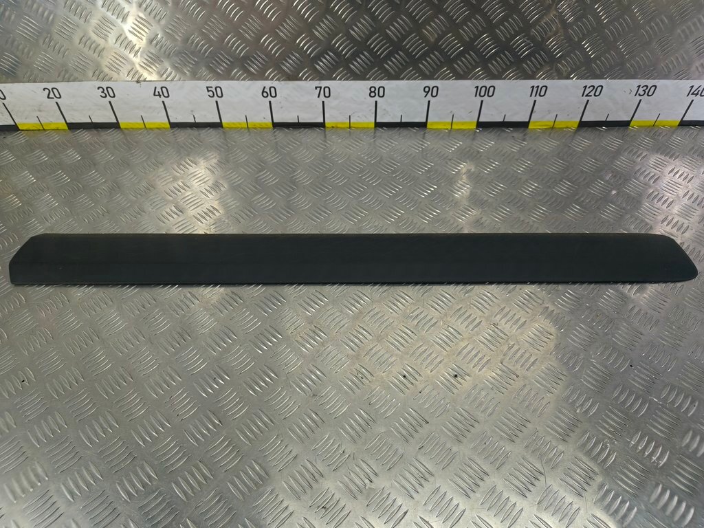 Накладка двери передней Б/У для Fiat Doblo II (2009—2015) 735417817