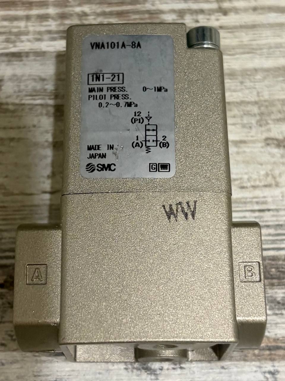 SMC VNA101A-8A двухлинейный пневмоуправляемый клапан (process valve) для воздуха, инертных газов и масел с максимальным рабочим давлением до 1 МПа (10 бар)