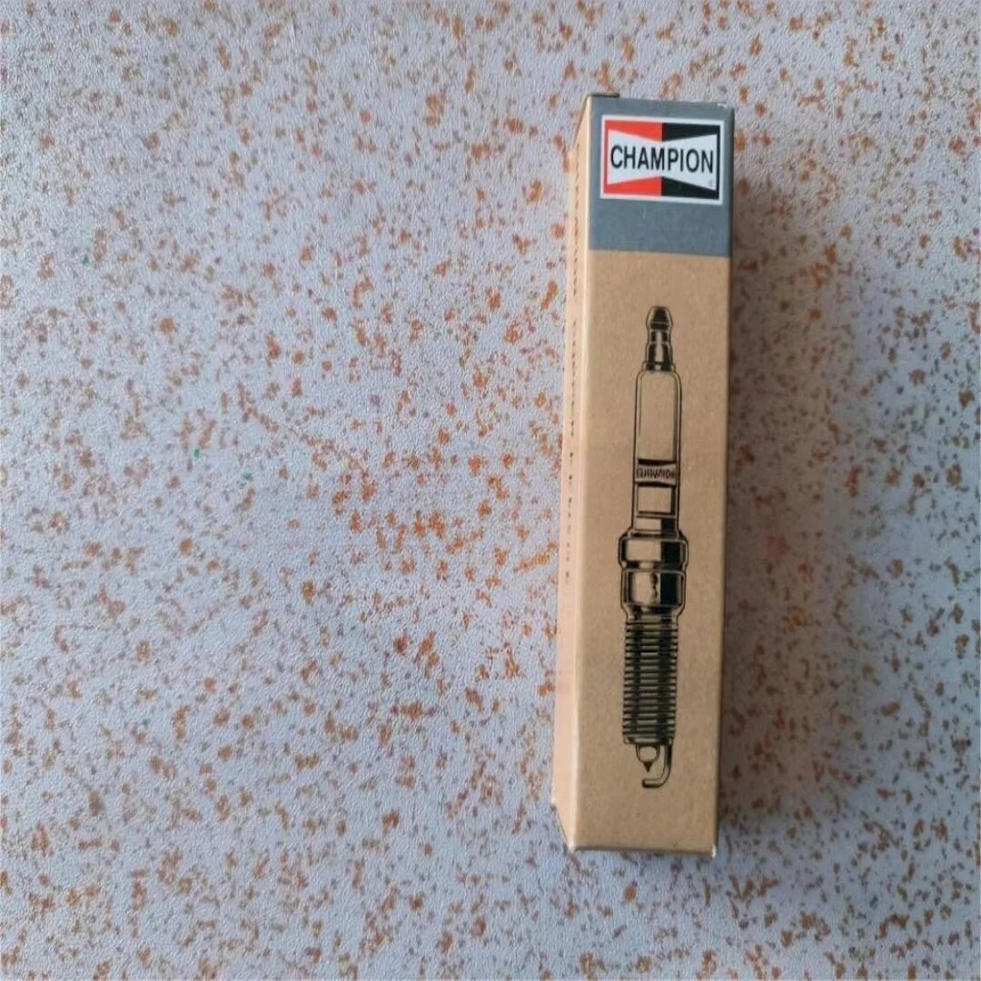 Оригинальная свеча зажигания для газонокосилки RC12YC, свеча зажигания для газонной техники, свеча зажигания CHAMPION RC12YC.