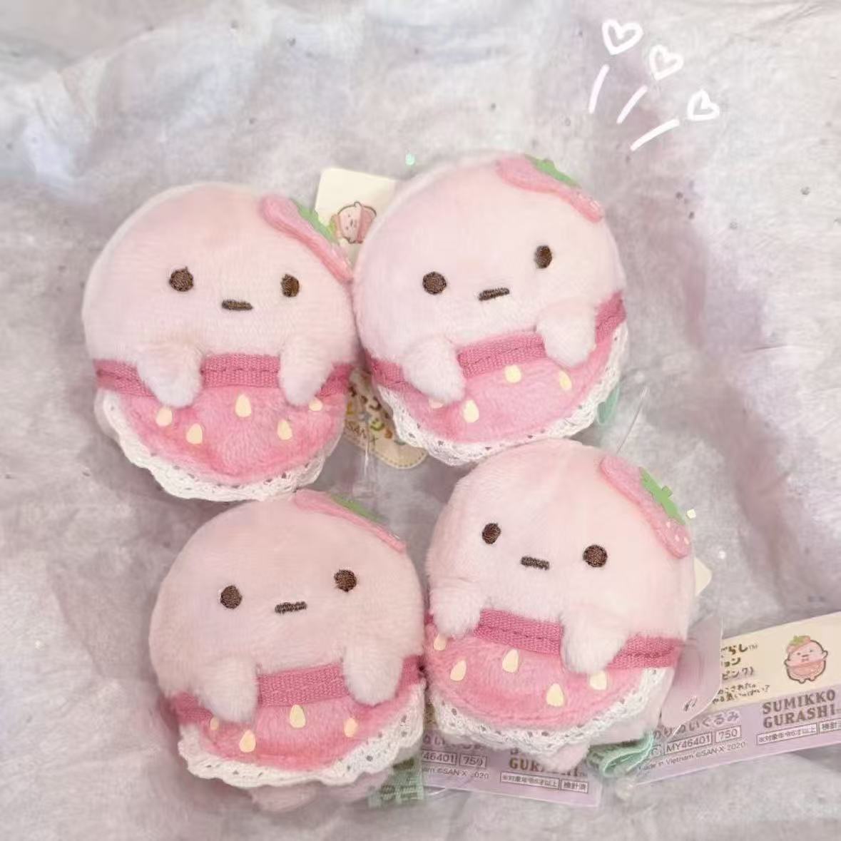 Новая японская игрушка Sanx Sumikko Gurashi в клубничном фартуке розовый плюшевый кукольный брелок 6 см