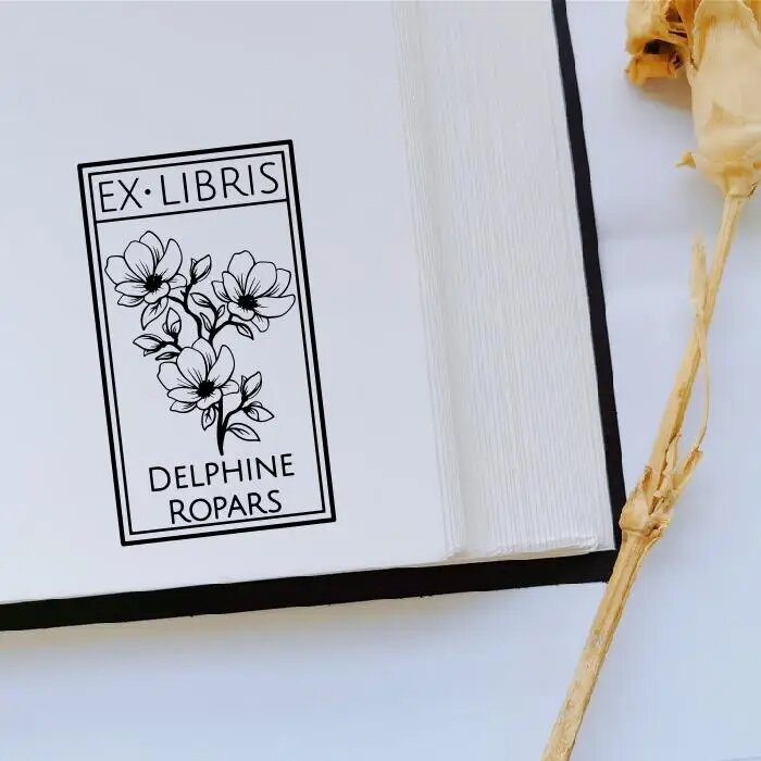 Книжный штамп Ex Libris Delphine Ropars, 30x50 мм, LB389