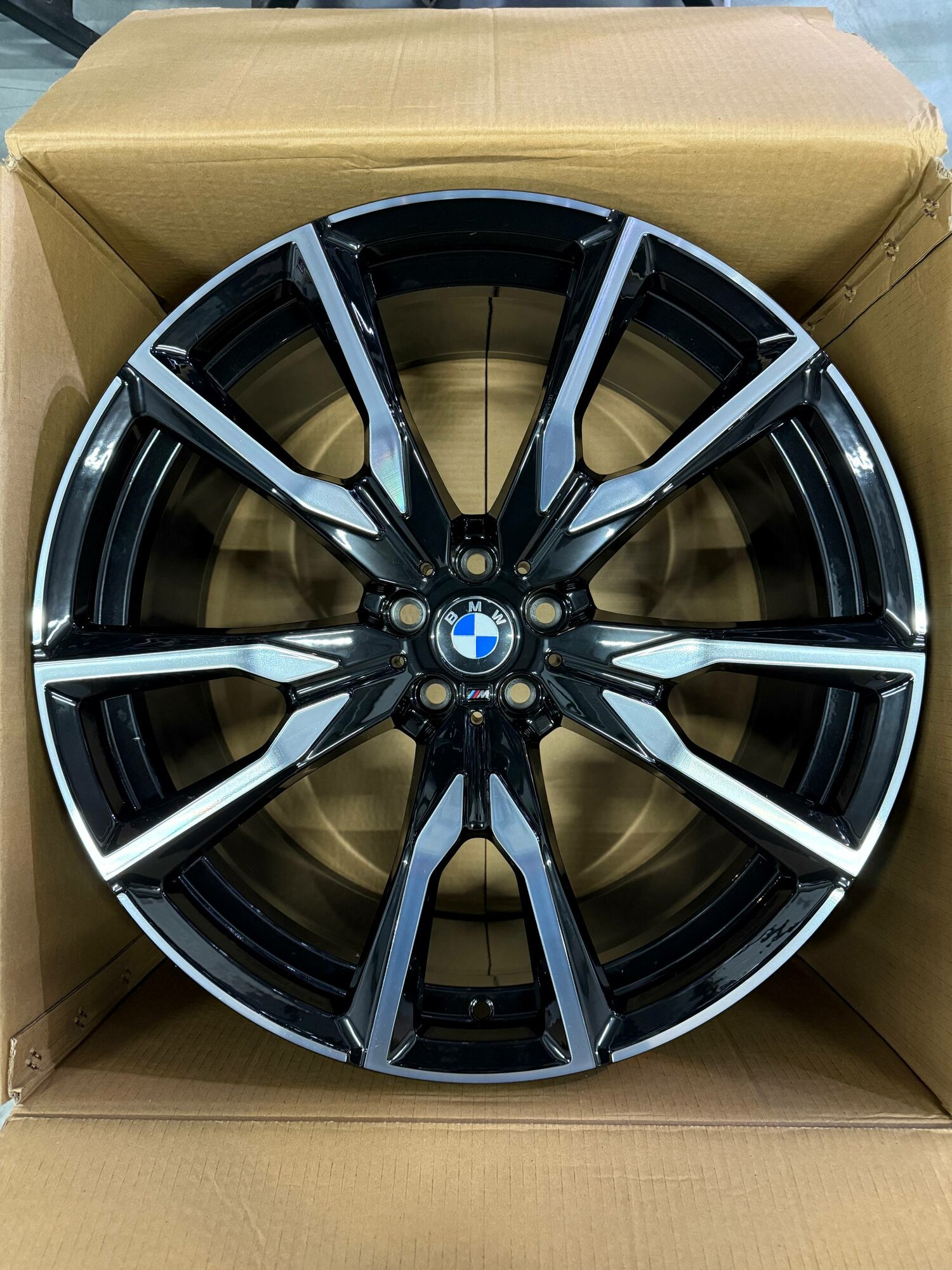 Литые диски BMW 9.5×R22 5×112