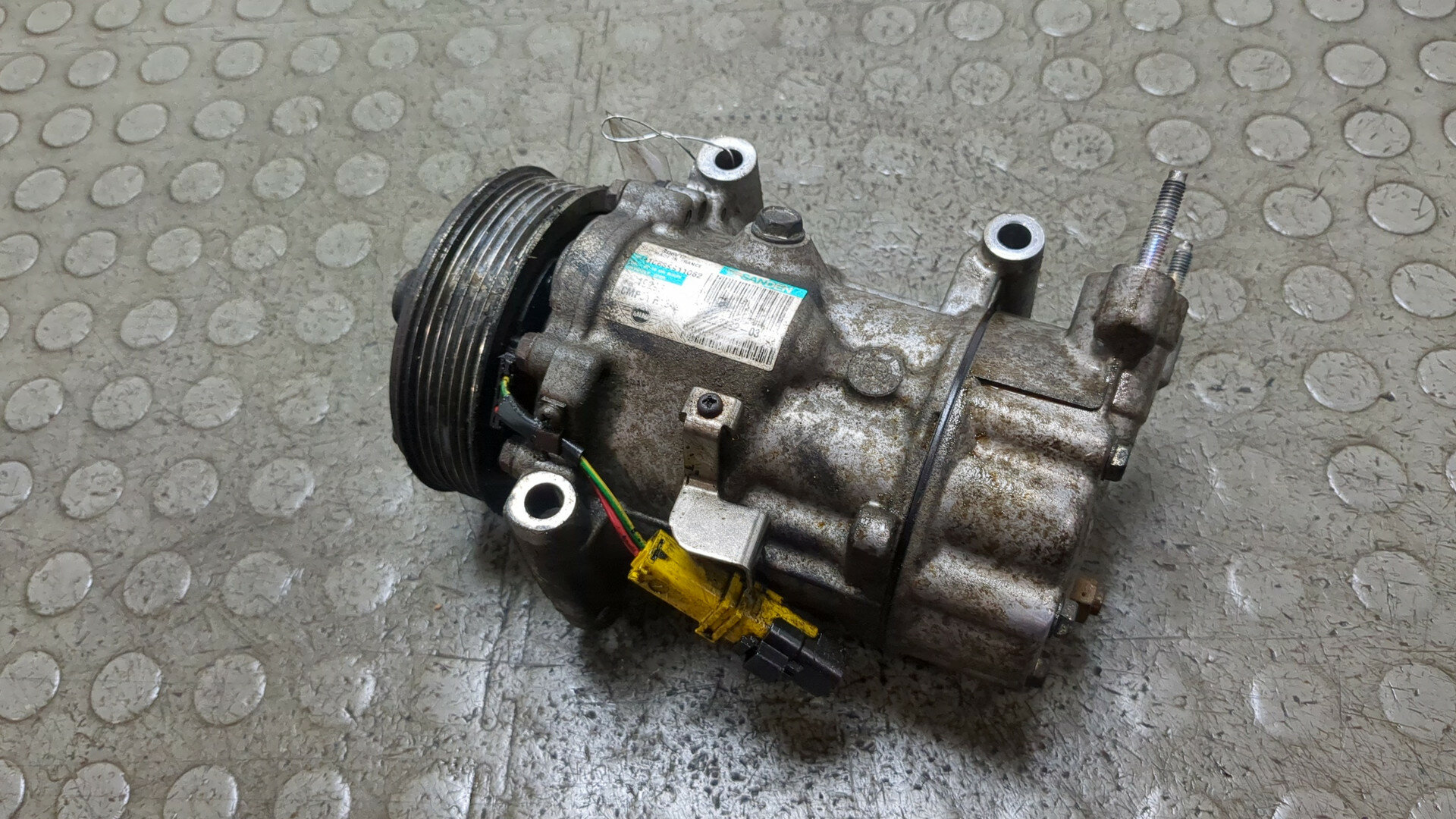 Компрессор кондиционера Mini Cooper (R56/R57) Б/У
