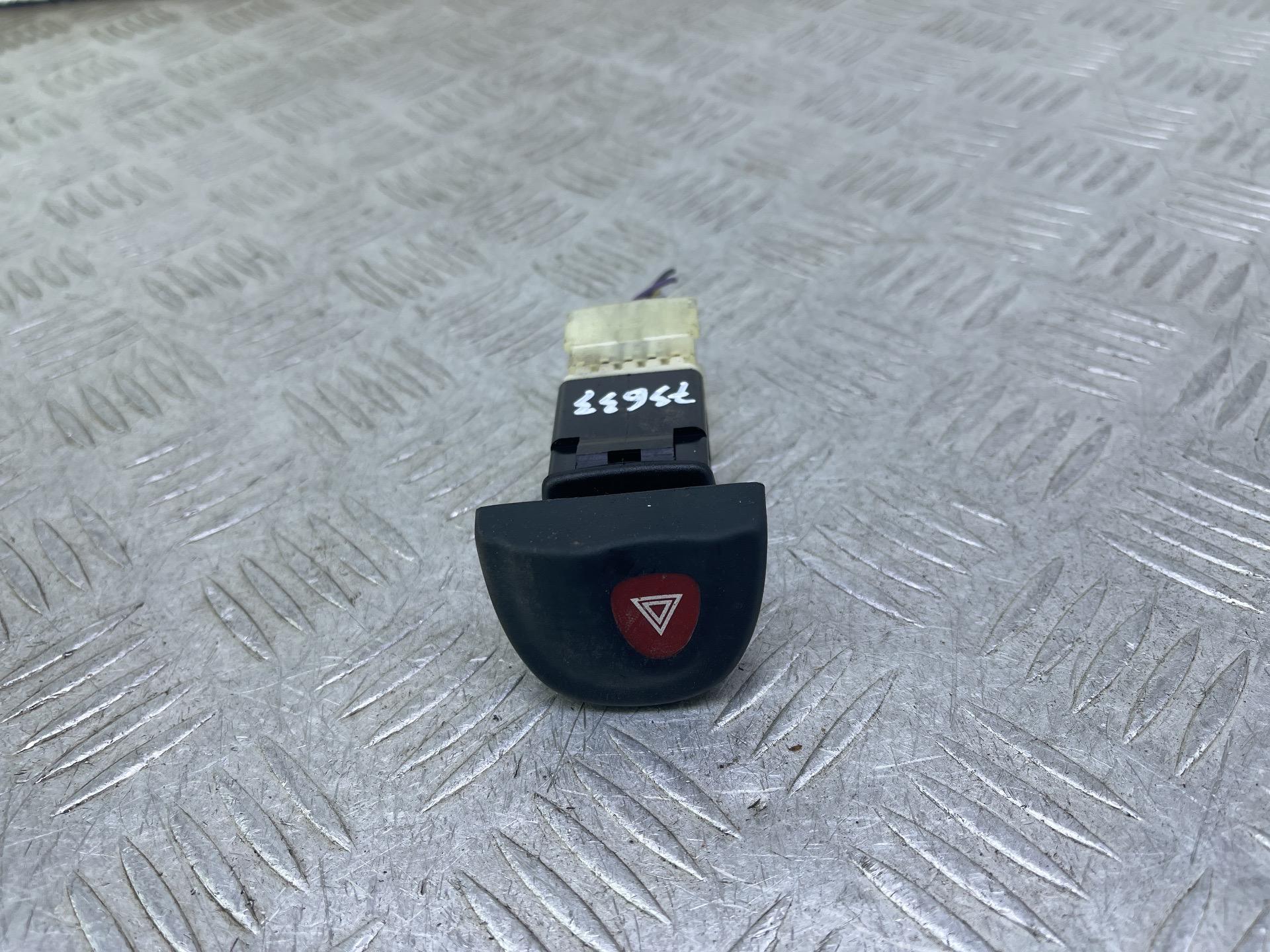 Кнопка аварийной сигнализации Renault Scenic 1 (1996 - 1999) 8410433487