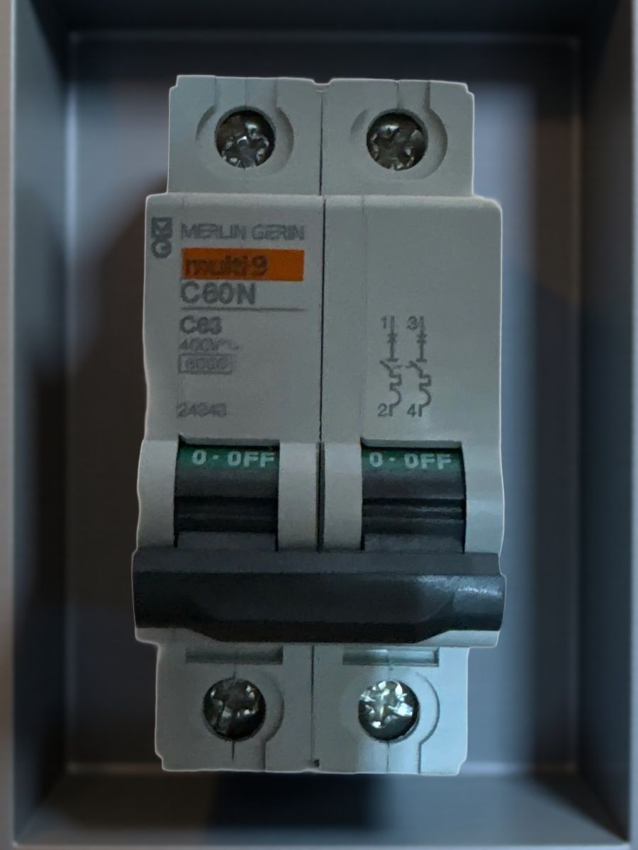 Автоматический выключатель Merlin Gerin Multi9 C60A 2P 63А (C) 6кА