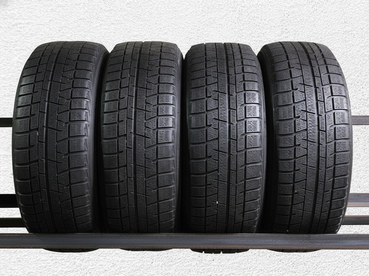 Зимние шины нешипованные Yokohama Ice Guard IG50 225/60 R17 25% износ TSB041569