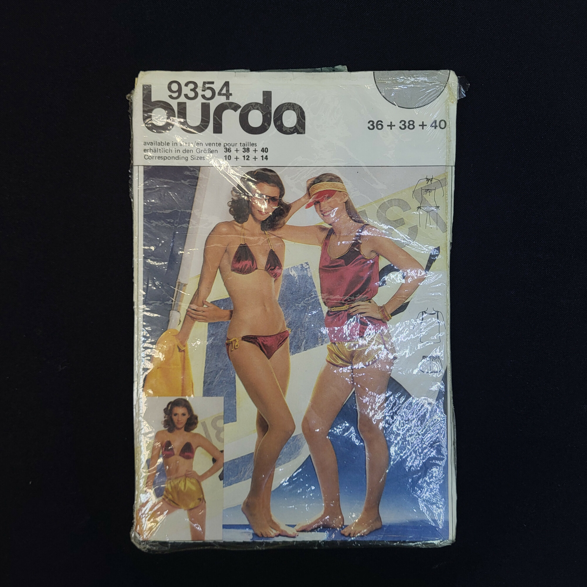 Burda 9354. Книга. Выкройка купальника, топа и шортов, журнал по шитью, набор