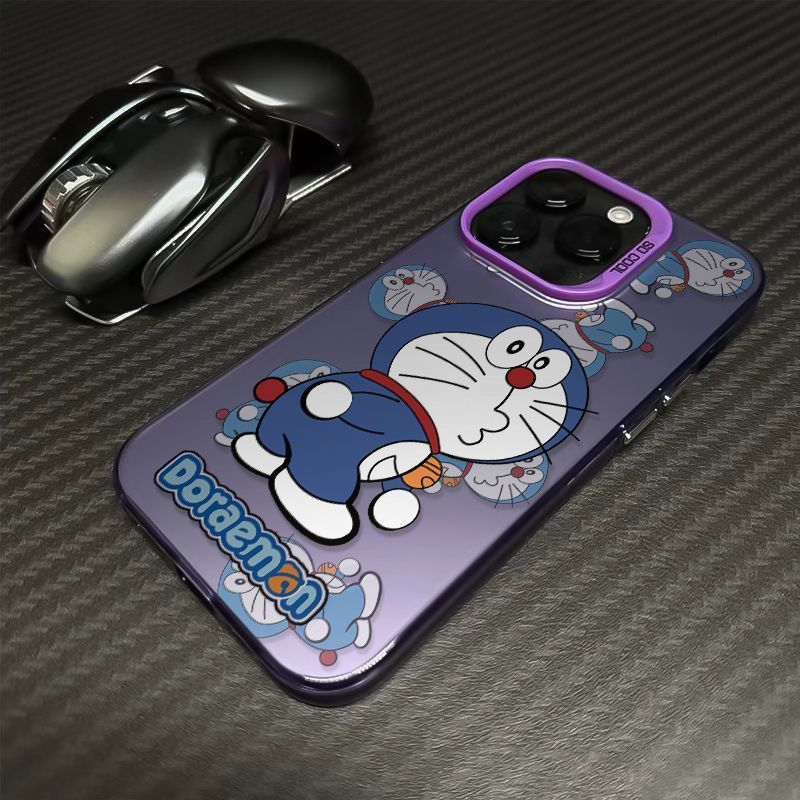 Чехол на Aйфон 13 Про Мак / IPHONE 13 PRO MAX фиолетового цвета с принтом Doraemon антиударный с амортизацией