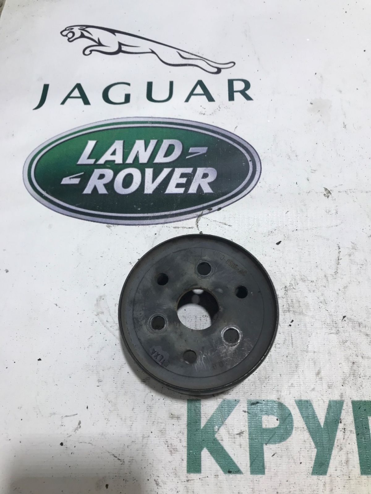 Шкив водяного насоса (помпы) Land Rover Discovery IV (2009—2013) 1311327
