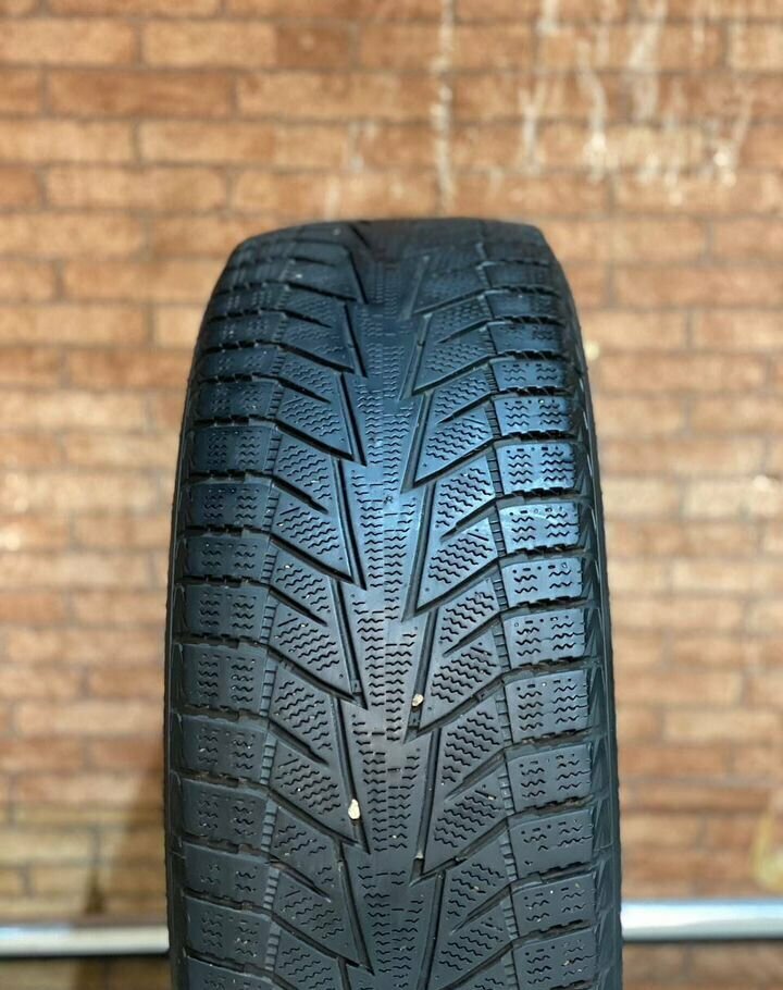 Hankook Winter I'Cept IZ2 205/60 R16