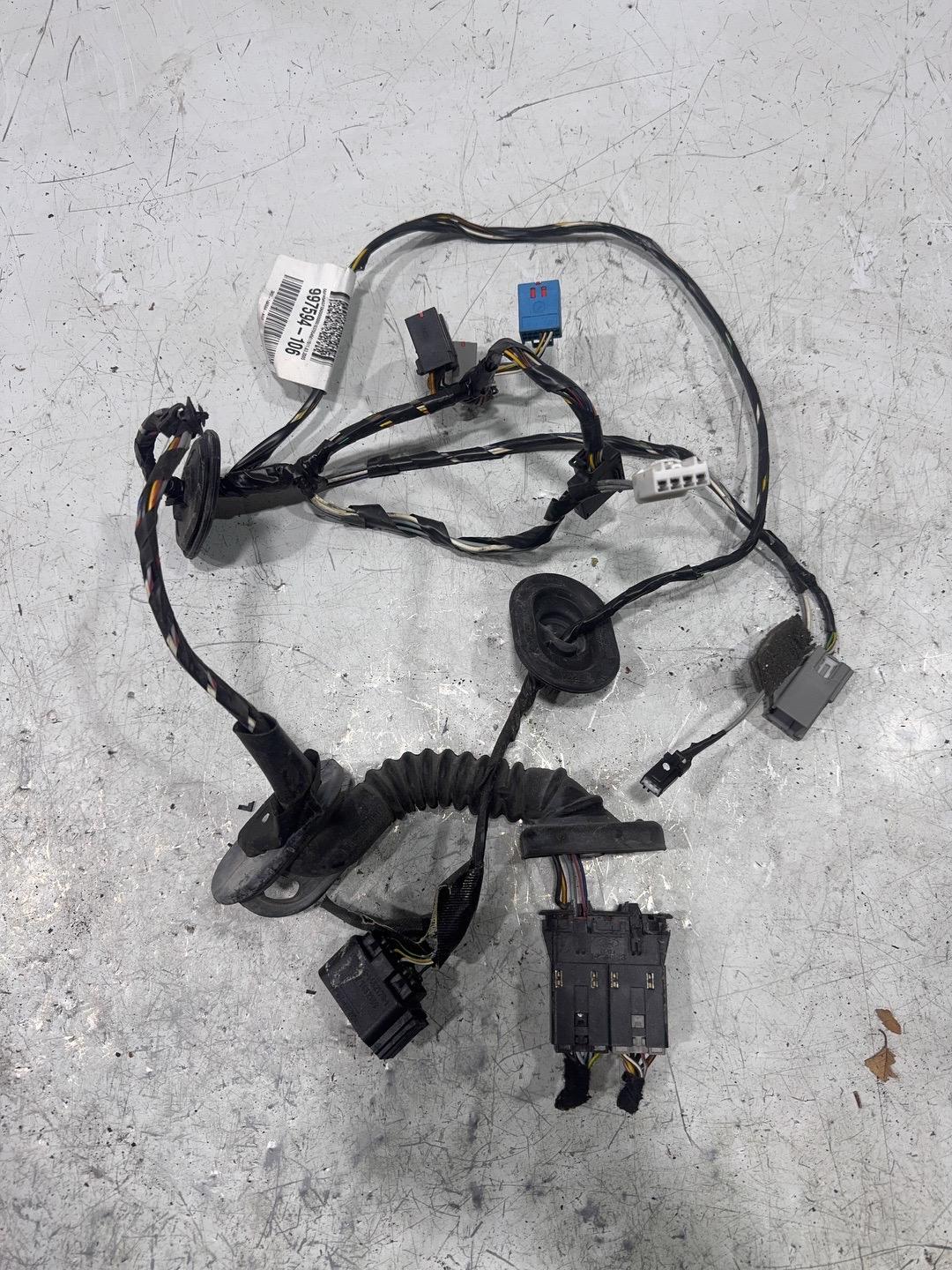 Проводка двери передней левой Ford Focus 2 (2004 - 2008) 3M5T14A584
