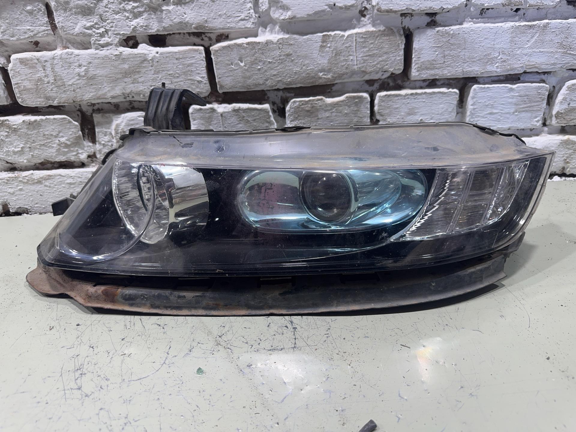 Фара левая Honda Odyssey 3 (2003 - 2006)