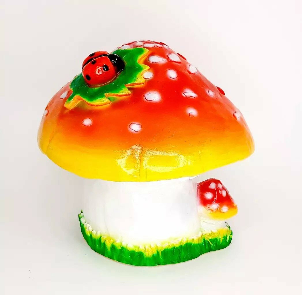 Садовая фигура из гипса Гриб с коровкой (240*290 мм),340