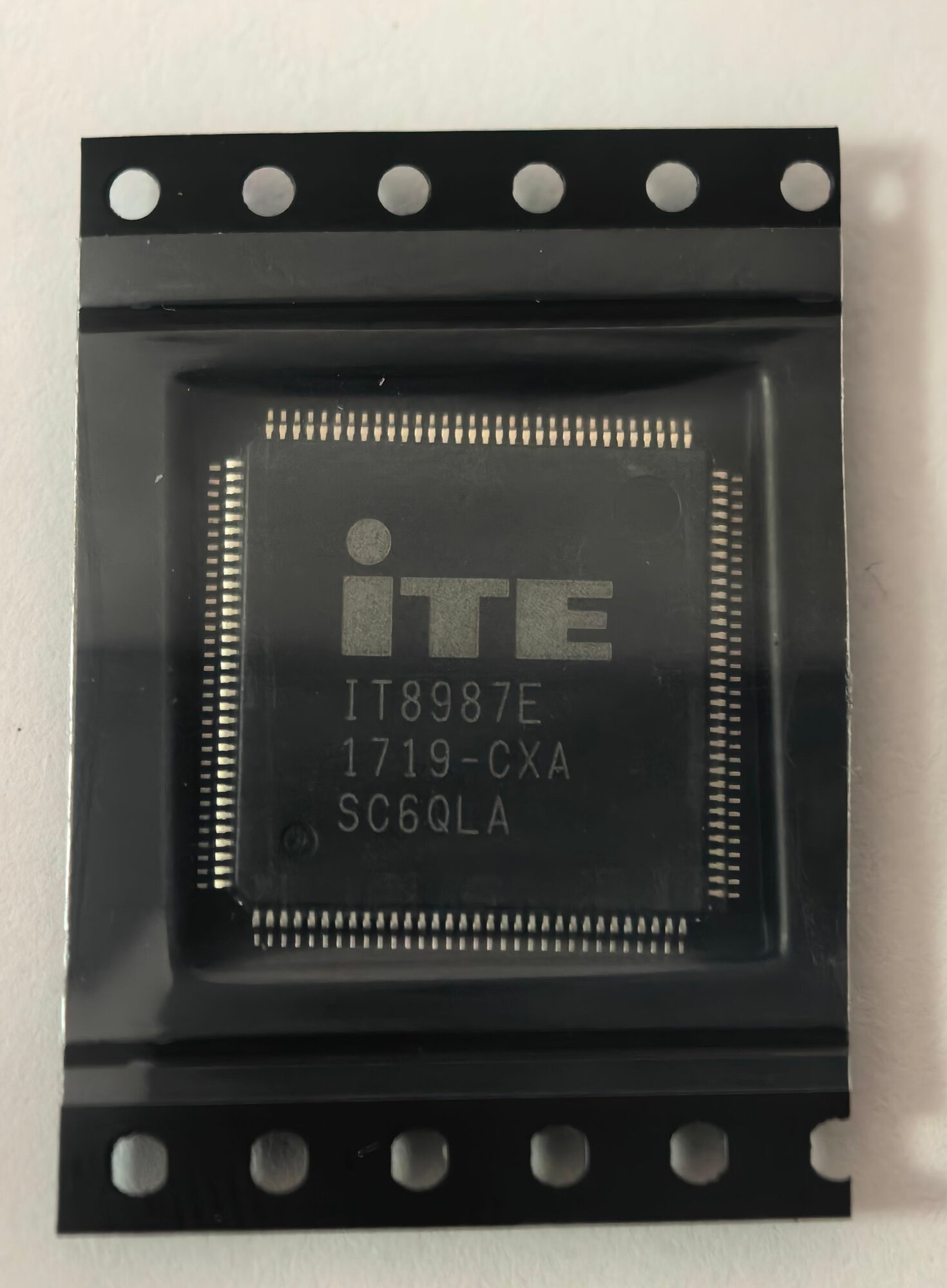 Мультиконтроллер IT8987E ревизия CXA, LQFP-128, микросхема для ремонта материнских плат ноутбуков Lenovo, MSI, HP